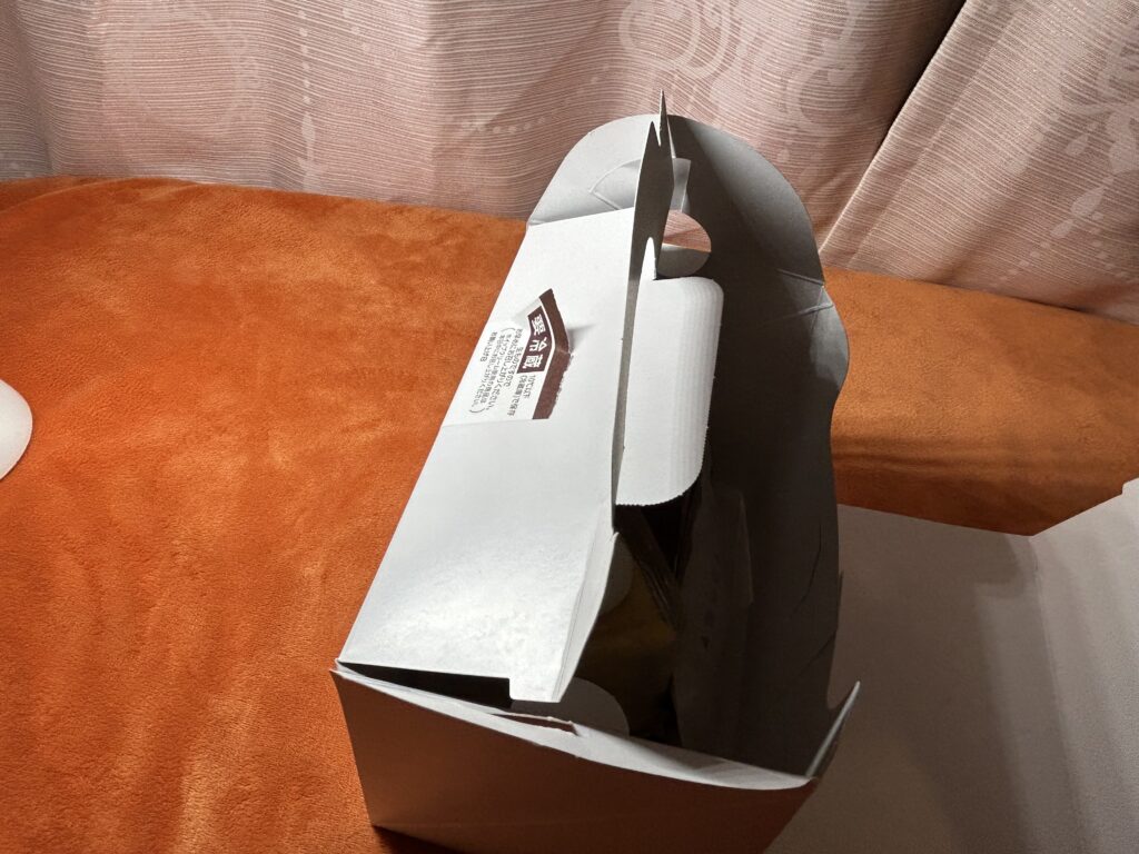 シャトレーゼの「クレープ・オ・フリュイ」と「パリパリチョコショート」を食べました | たべました。